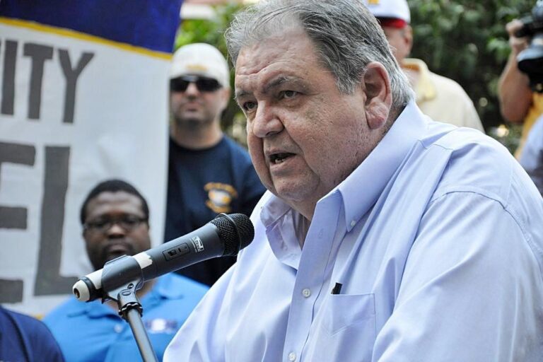 "conway%20ar%20christmas%20lights" - Alliance for American Manufacturing